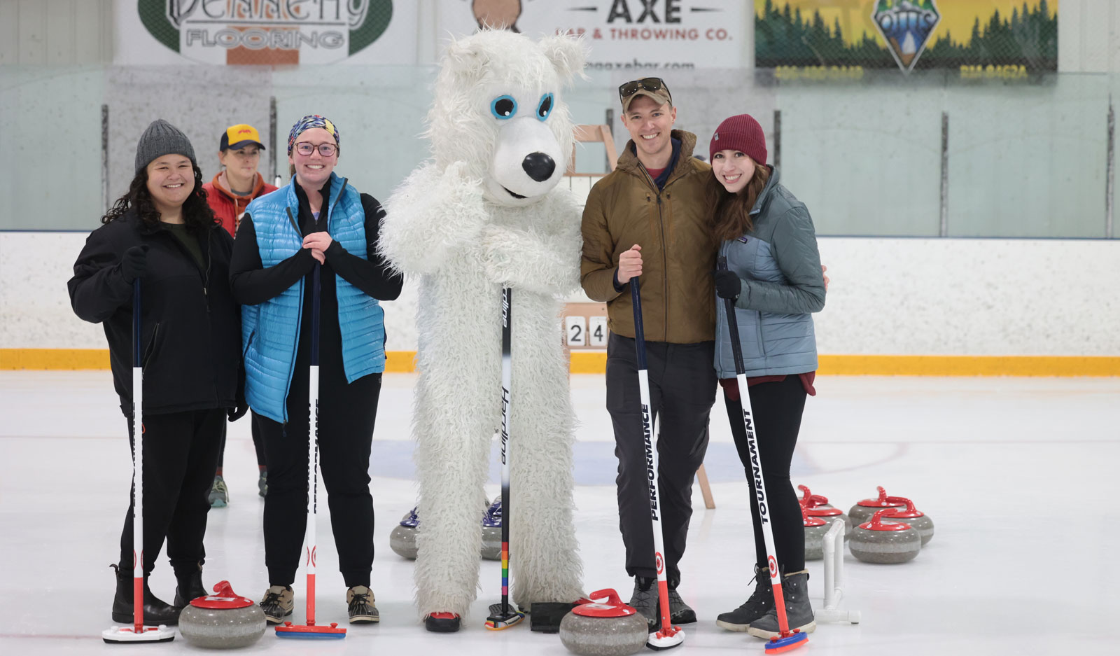 SNöFLINGA Learn to Curl - SnoFlinga